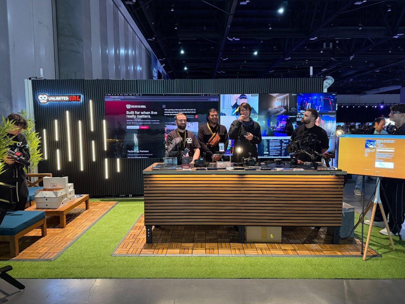 How IRL Streaming Evolved into Modern Mobile Broadcasting